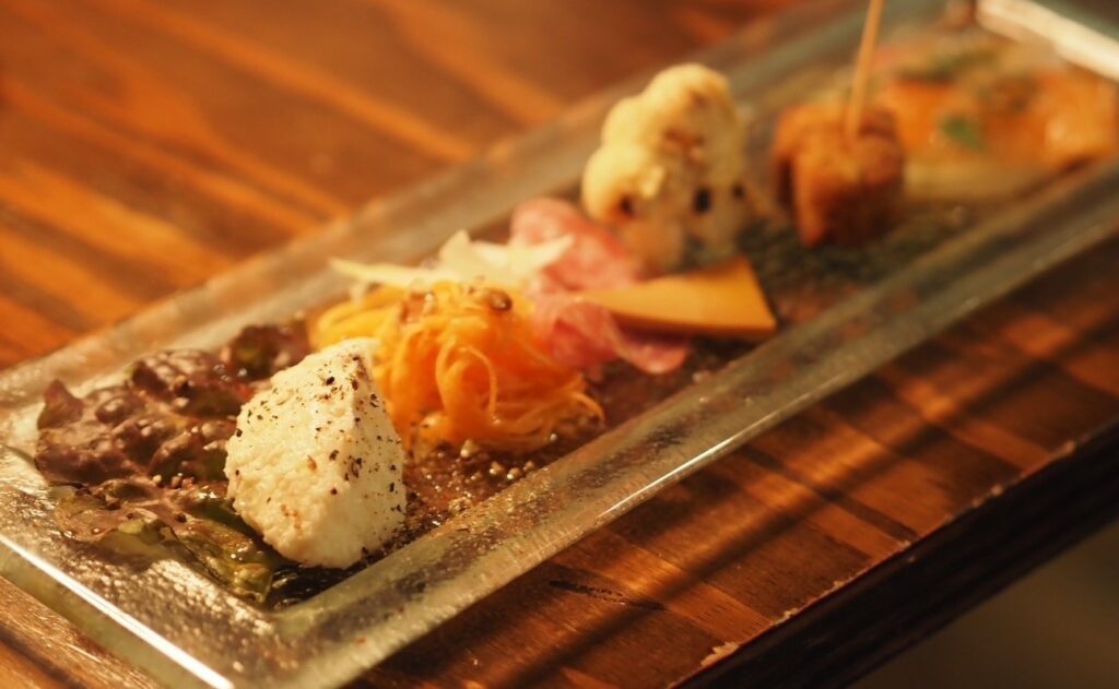 【本山駅】名古屋市千種区にある「SAROS. the Quisson (サロス) 本山店」で記念日ディナー - 飲食店総合支援会社「株式会社 ...